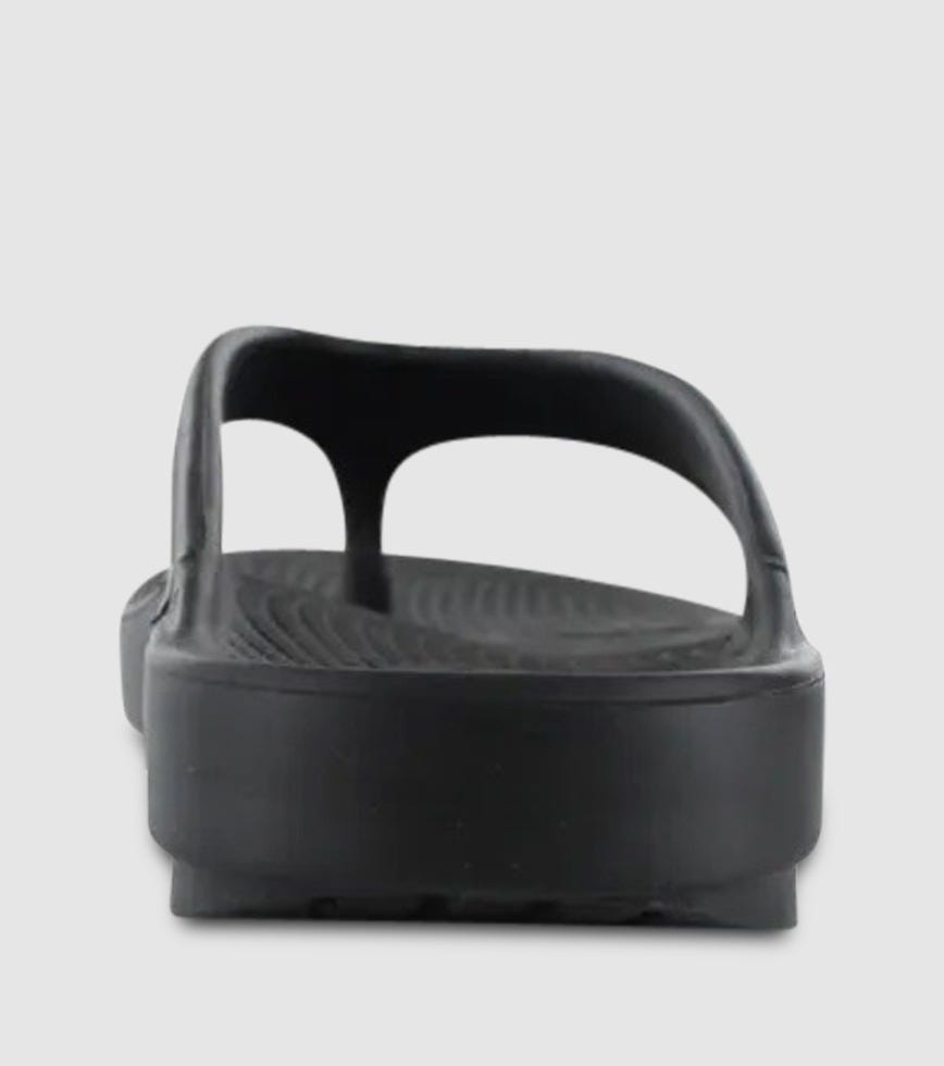 OOFOS | OOFOS Sandals online | The Athlete's Foot
