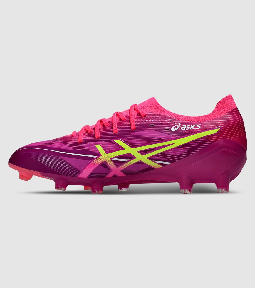 Asics Menace Football Boots | Shop Football Boots | The Athlete's Foot