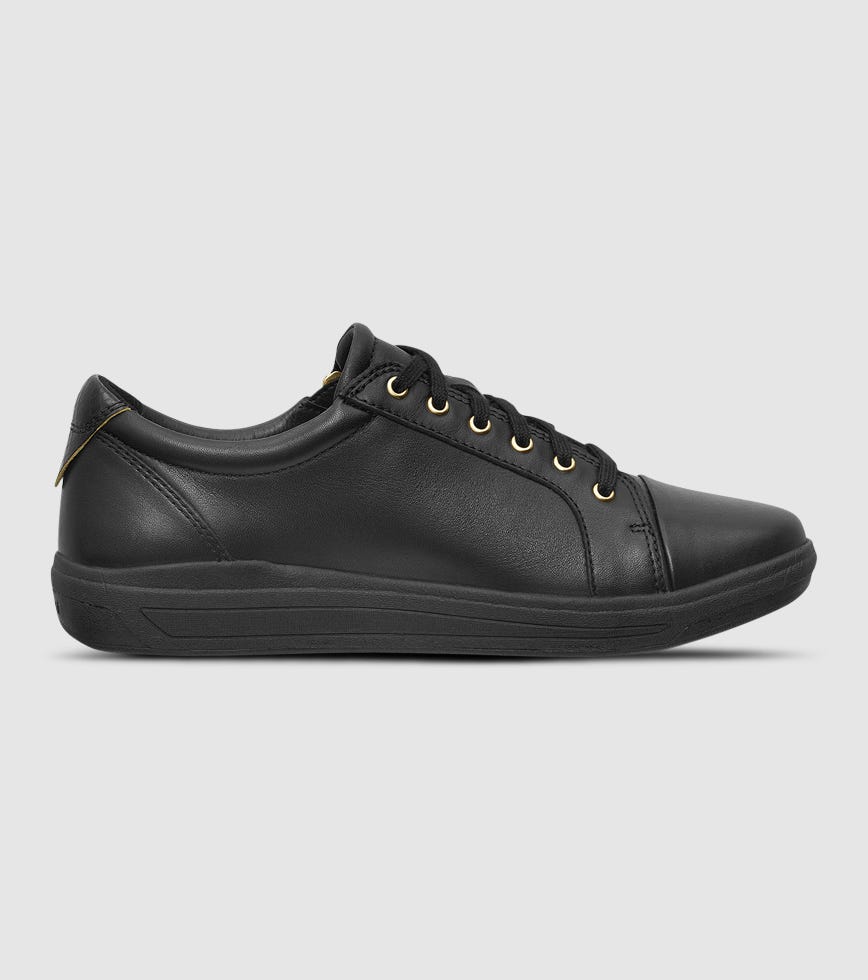 ASCENT STRATUS ZIP WOMENS BLACK GOLD | The Athlete's Foot
