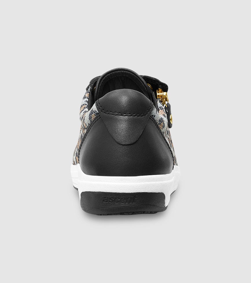 ASCENT STRATUS ZIP WOMENS LEOPARD | The Athlete's Foot
