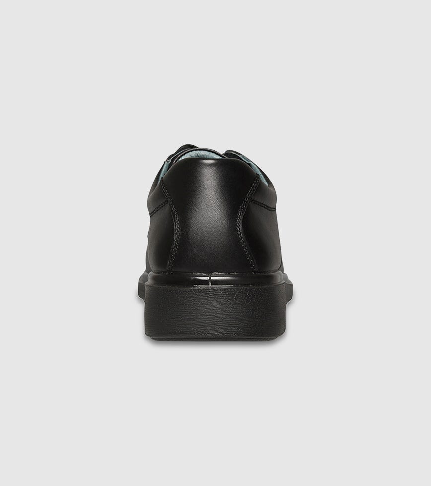 Extra Wide Shoes | The Athlete's Foot