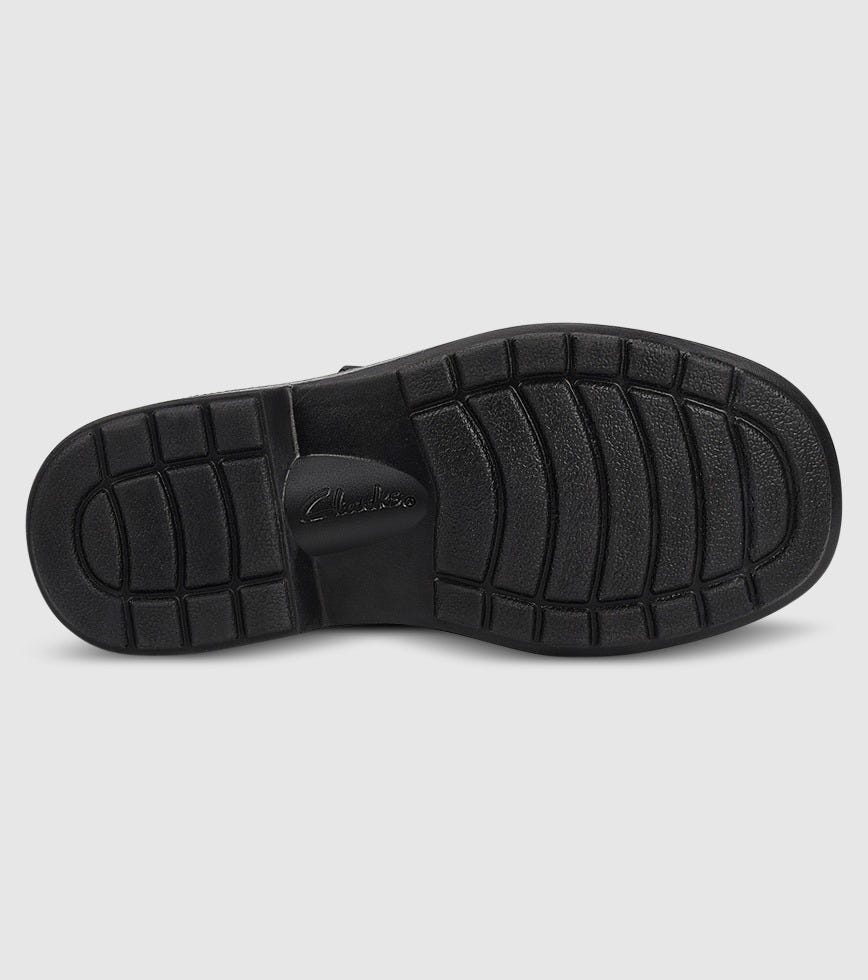 CLARKS DENVER E (PS) KIDS V-STRAP SCHOOL SHOES BLACK | The Athlete's Foot