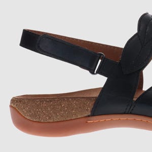 ORTHAHEEL ABLE WOMENS BLACK | The Athlete's Foot