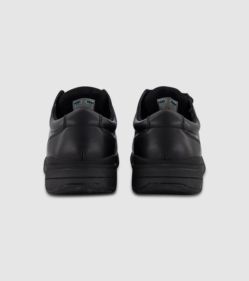 ALPHA CAPTAIN JUNIOR (2E WIDE) BOYS SCHOOL SHOES BLACK | The Athlete's Foot