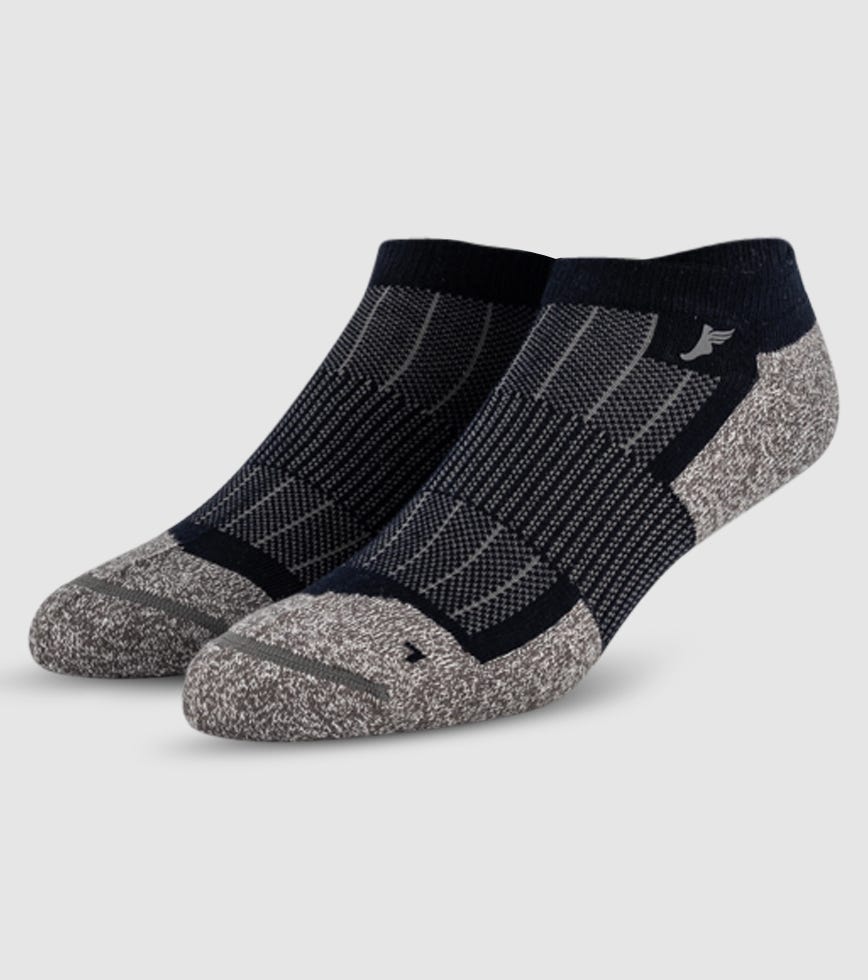 Women's Ascent Stratus Sneaker in White | The Athlete's Foot